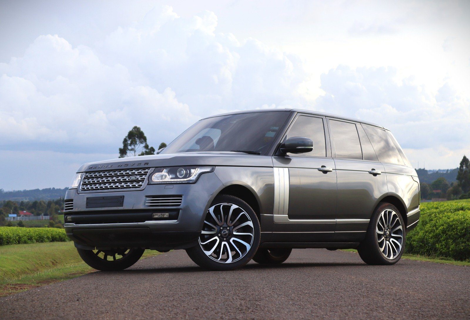 2016 Range Rover Vogue – Luxury, Power & Comfort - AutoEmpire