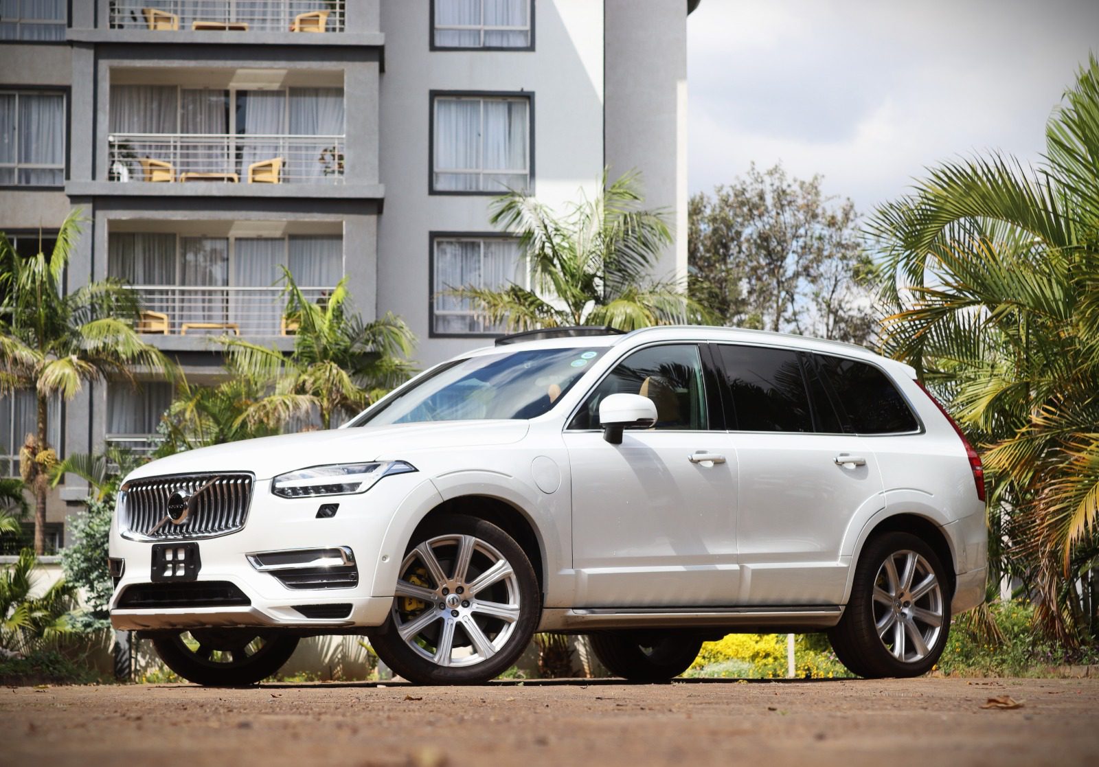 2018 Volvo XC90 T8 Inscription Plug-In Hybrid with Sunroof – Luxury ...