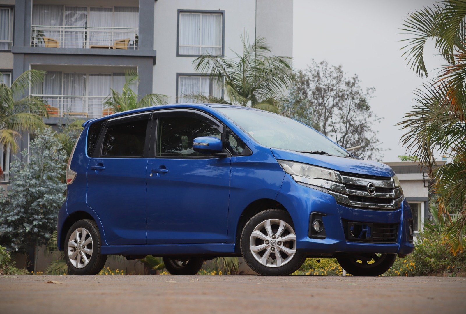 🚗 2017 Nissan Dayz – Blue | Compact, Fuel-Saving Kei Hatchback for Sale ...