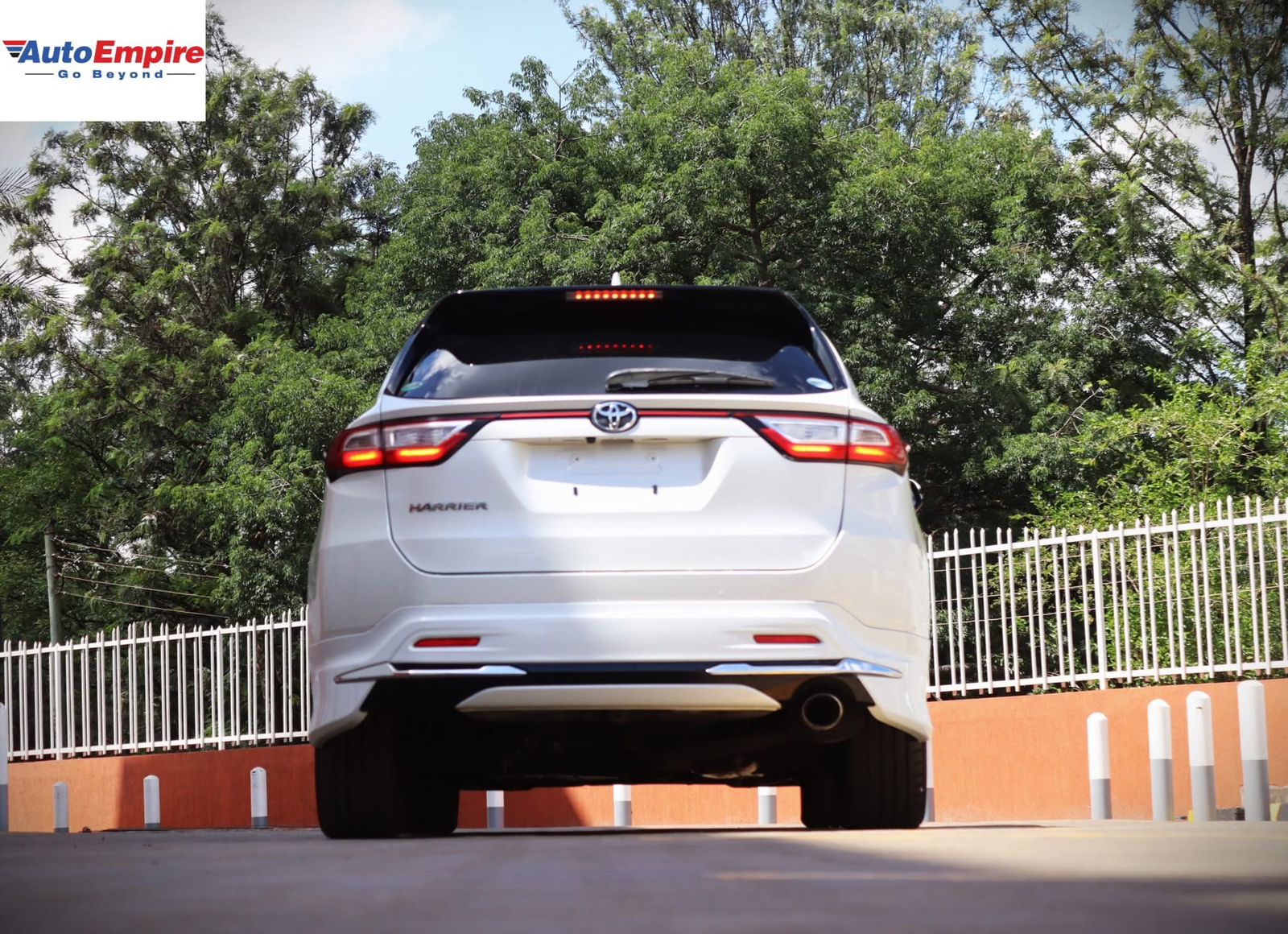 🚙 Elegant White Toyota Harrier 2017 – Luxury Meets Reliability - AutoEmpire