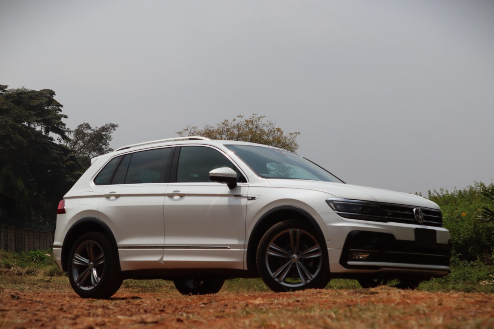 🚙 2018 Volkswagen Tiguan R-Line – 2000CC Petrol | Sporty Luxury SUV - AutoEmpire