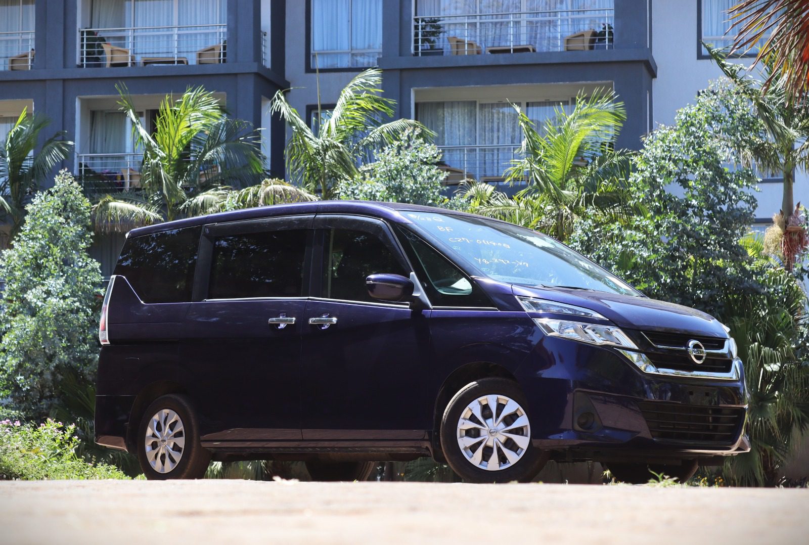 Nissan Serena 2018 – Blue | 2000CC Petrol | Spacious 7/8-Seater MPV - AutoEmpire